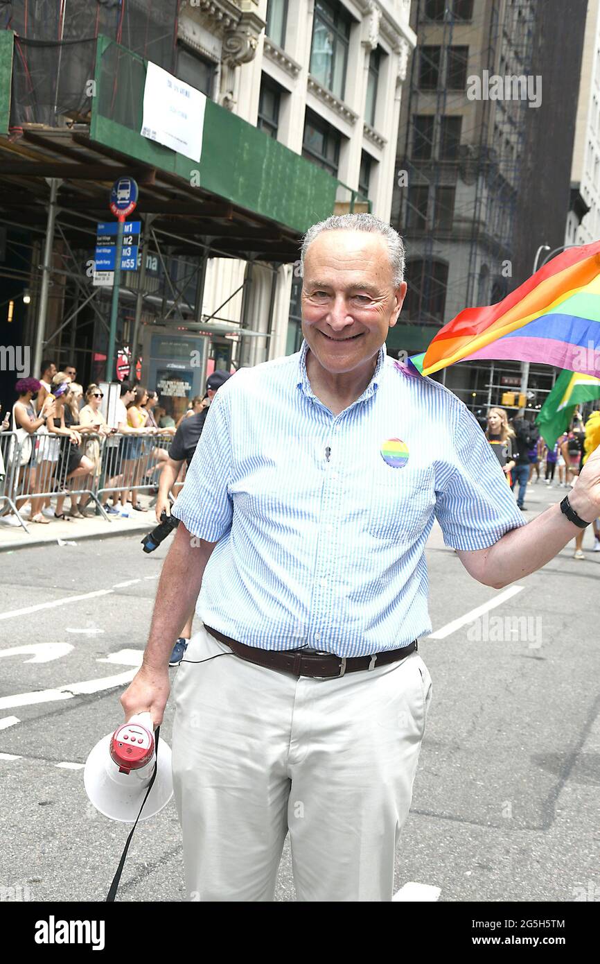 Chuck schumer 2021 pride hi-res stock photography and images - Alamy