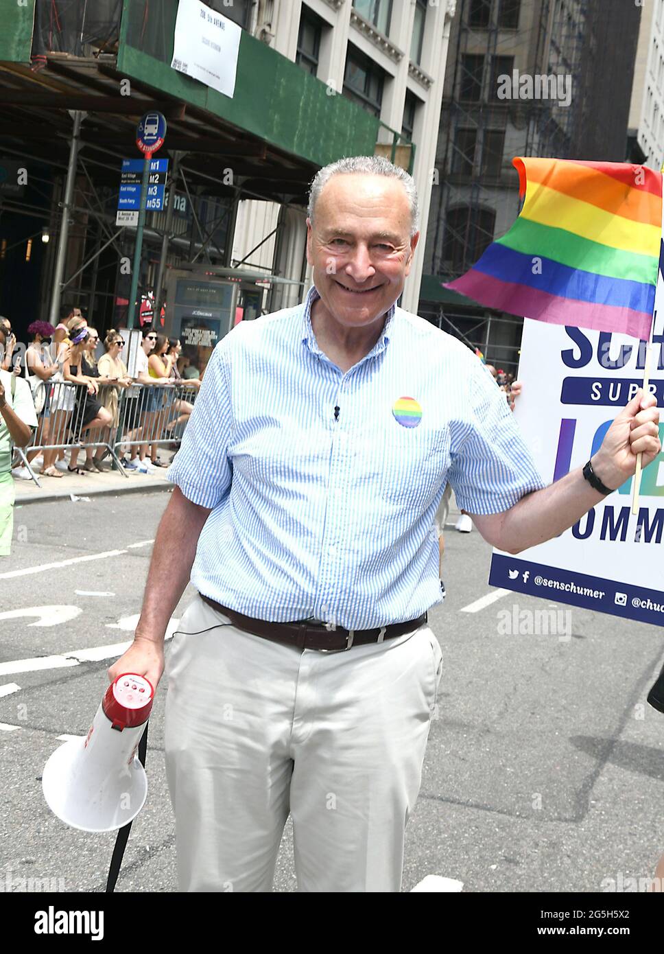 Senator schumer 2021 pride hi-res stock photography and images - Alamy