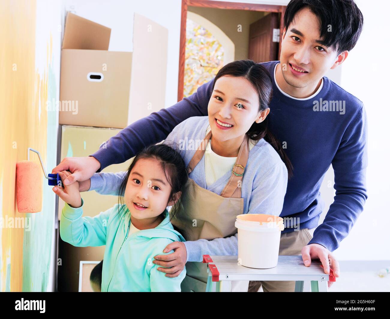 China father paint hi-res stock photography and images - Alamy