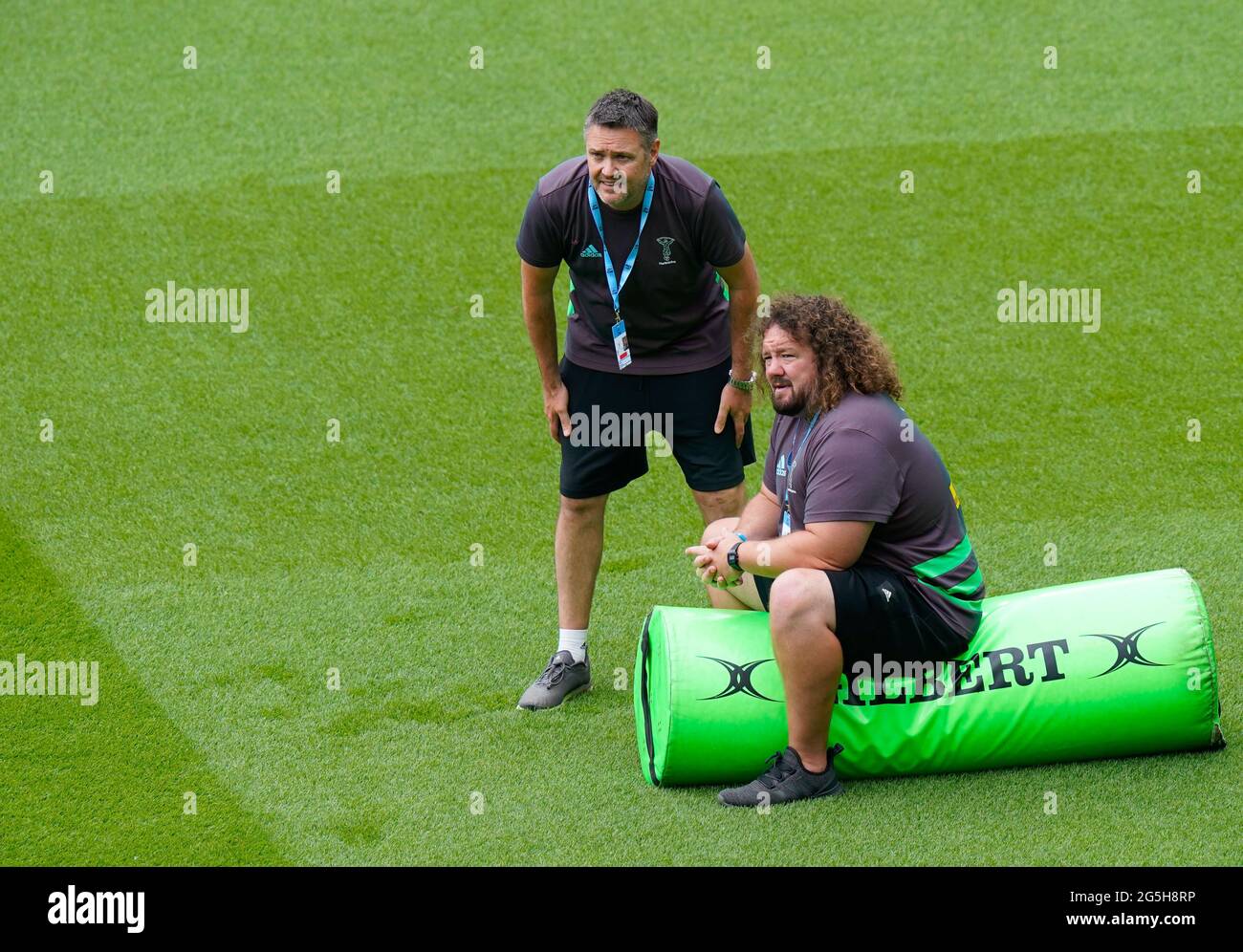 Adam jones harlequins hi-res stock photography and images - Alamy