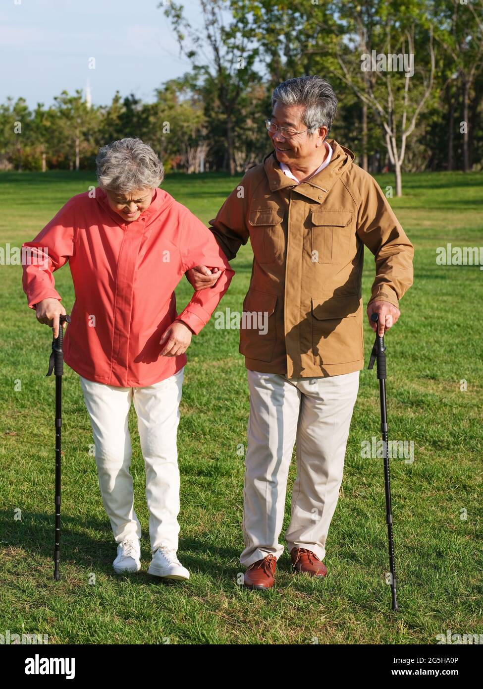 Two old people crutches hi-res stock photography and images - Alamy