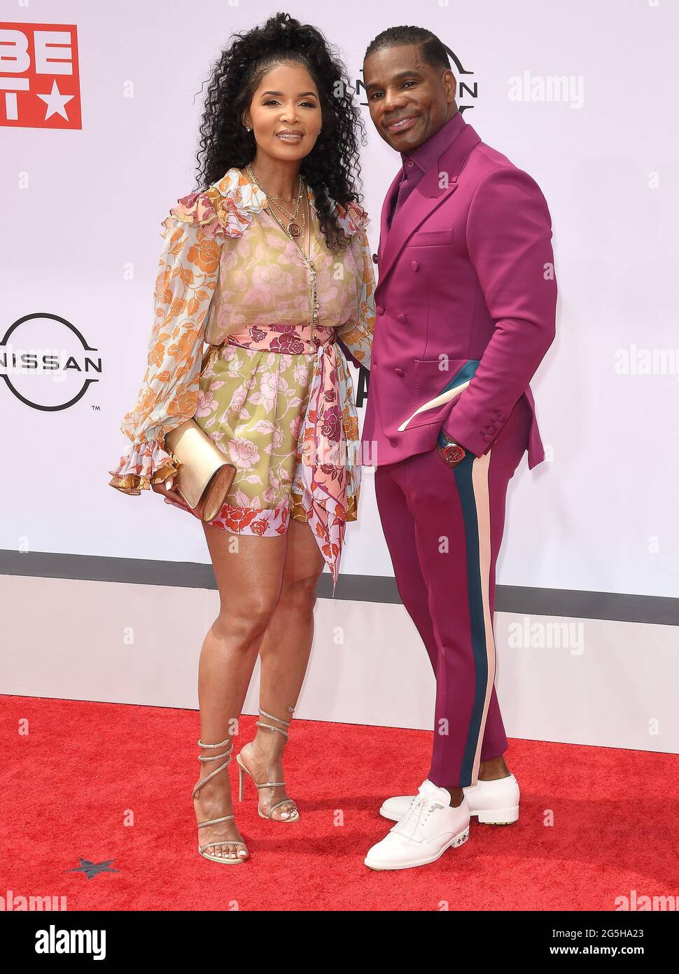 (L-R) Tammy Collins and Kirk Franklin arrives at the BET Awards 2021 ...