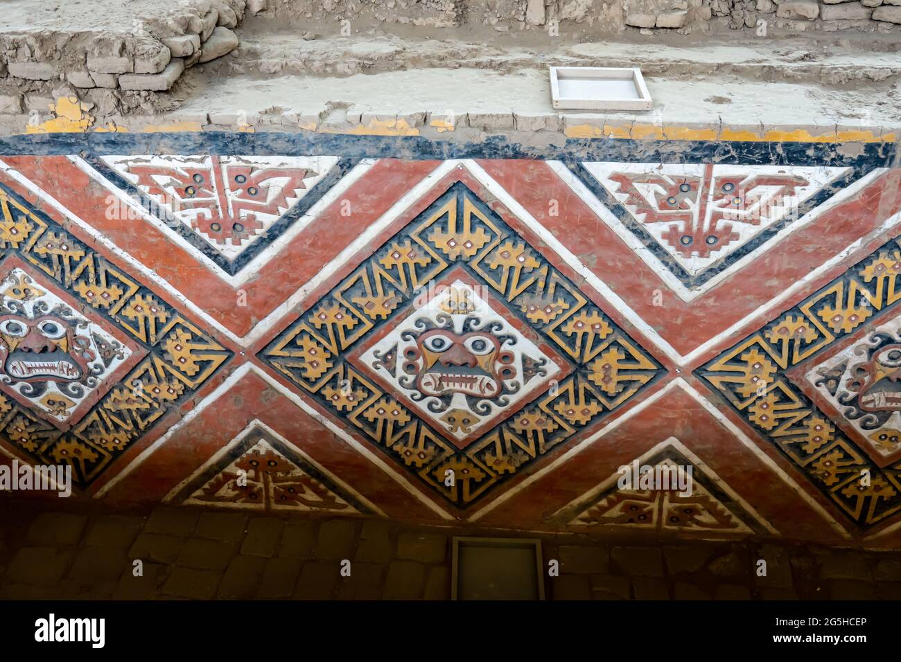 Temples of the sun and moon peru hi-res stock photography and images ...