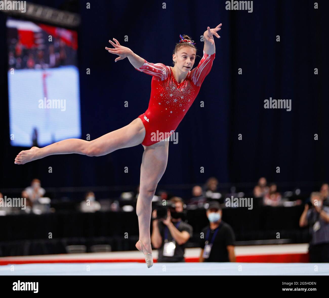 St Louis, USA. June 27, 2021: Grace McCallum performs on the floor ...
