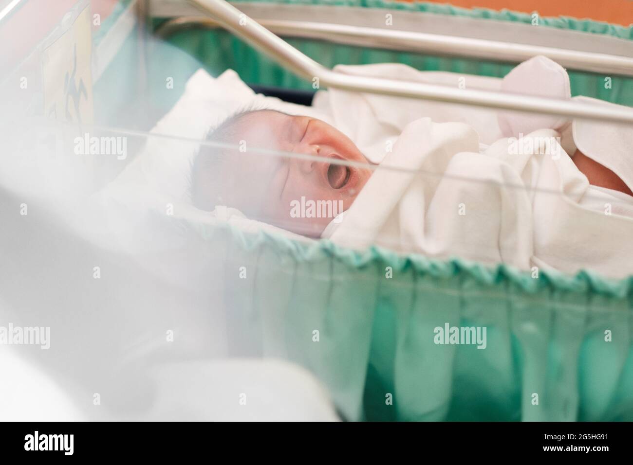Labor delivery room hi-res stock photography and images - Alamy