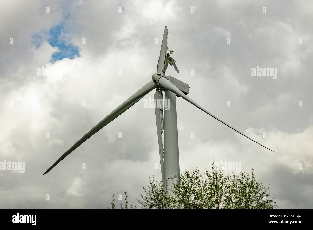 Destroyed Wind Turbine Stock Photo - Alamy