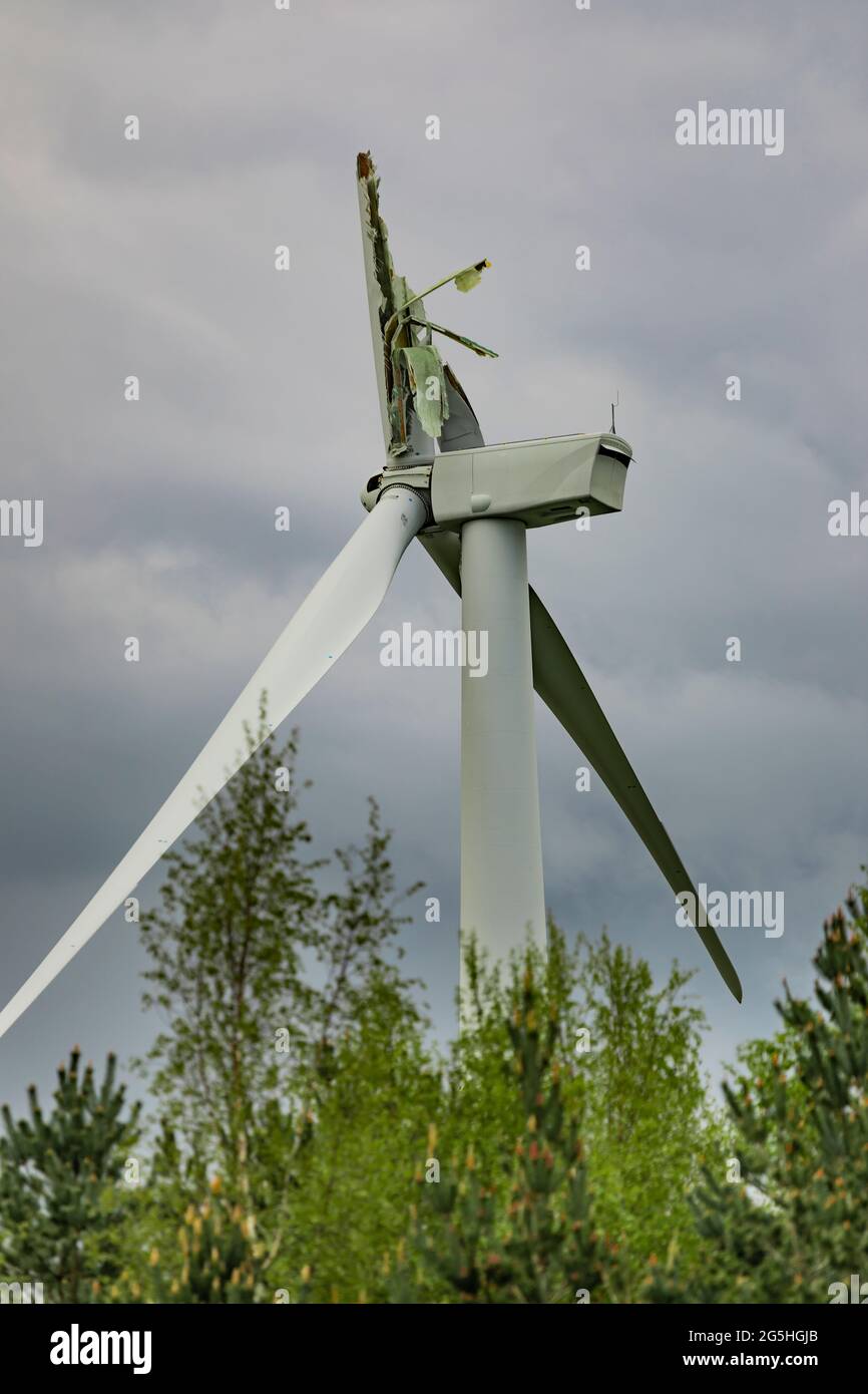 Destroyed Wind Turbine Stock Photo - Alamy