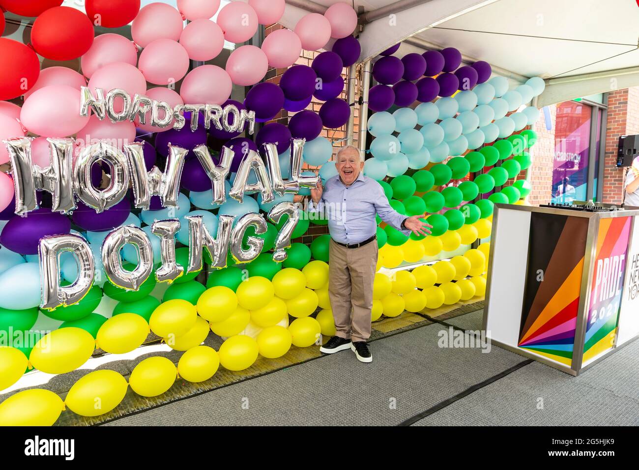 Comedian actor fans hi-res stock photography and images - Alamy