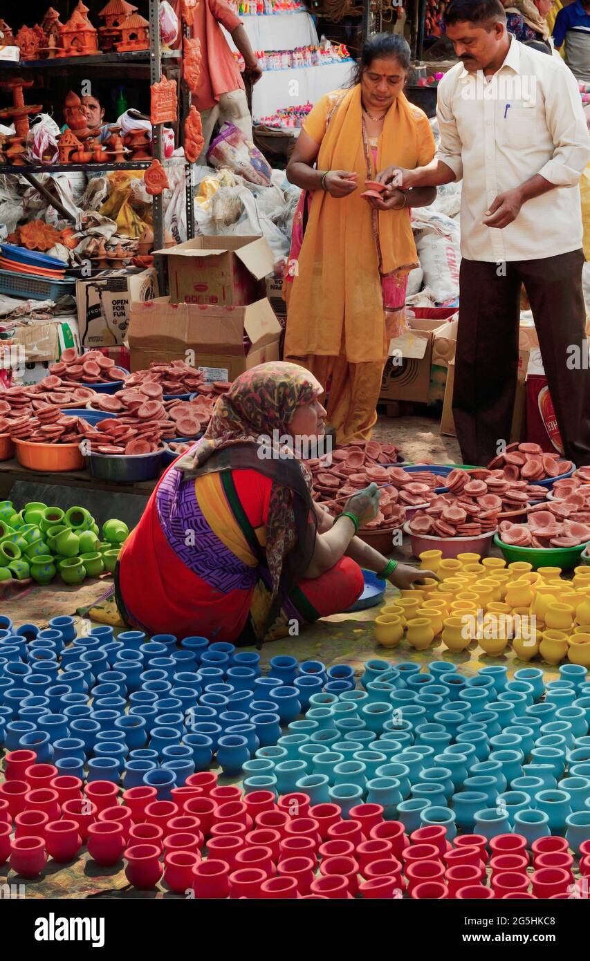 Indian kumbhar hi-res stock photography and images - Alamy