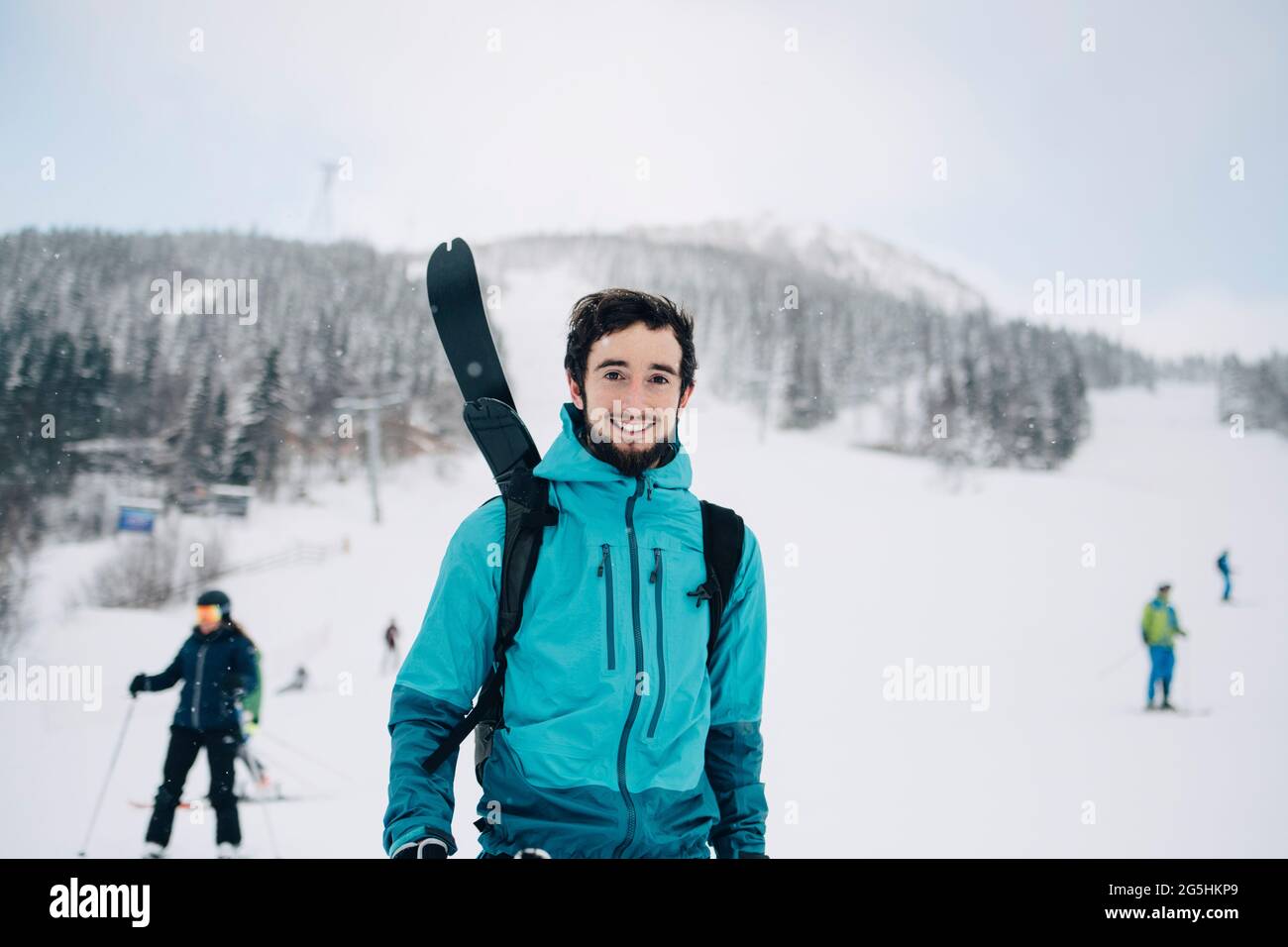 Man resort wear hi-res stock photography and images - Alamy