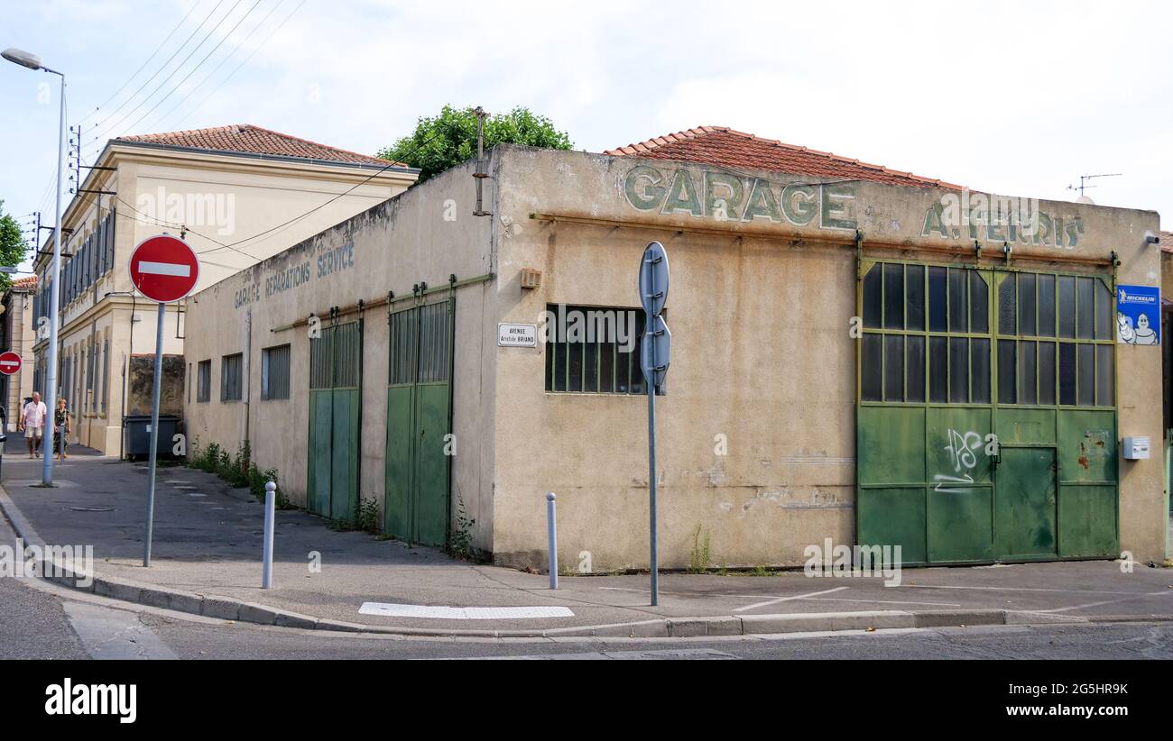 Vintage car repair workshop, Salon de Provence, Bouches du Rhône ...