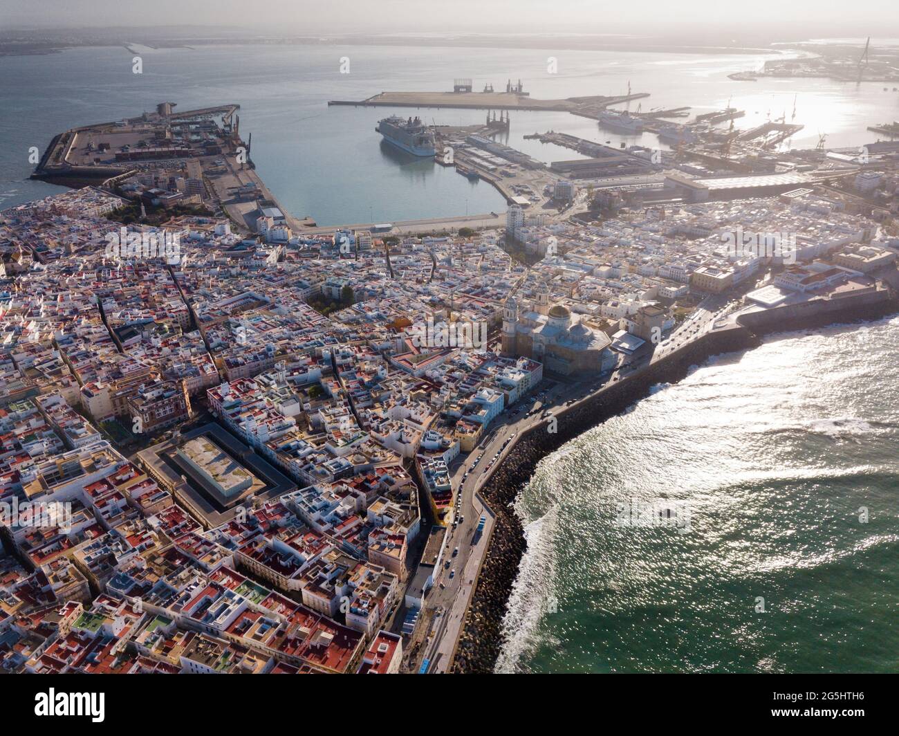 General aerial view of Cadiz Stock Photo - Alamy