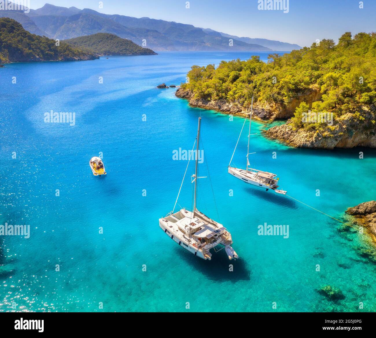 Boats yachts float on clear hi-res stock photography and images - Alamy