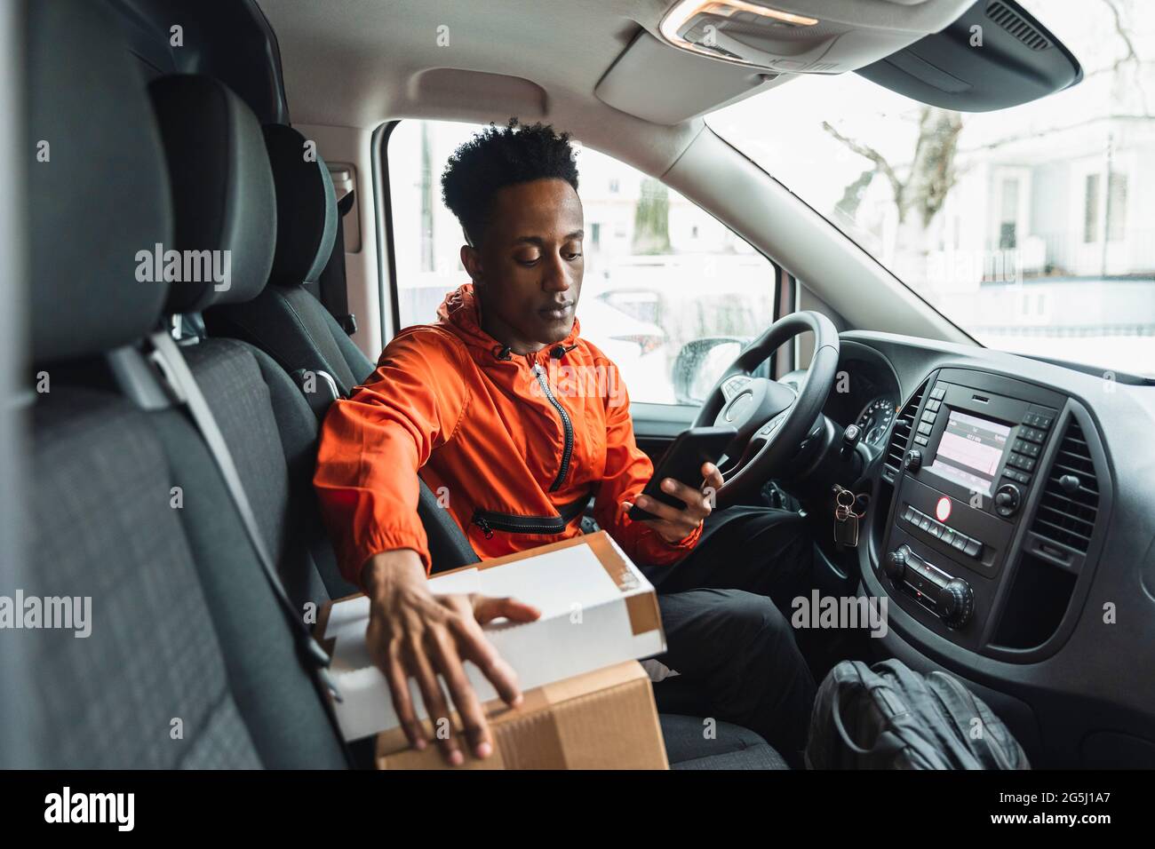 Smart courier box hi-res stock photography and images - Alamy