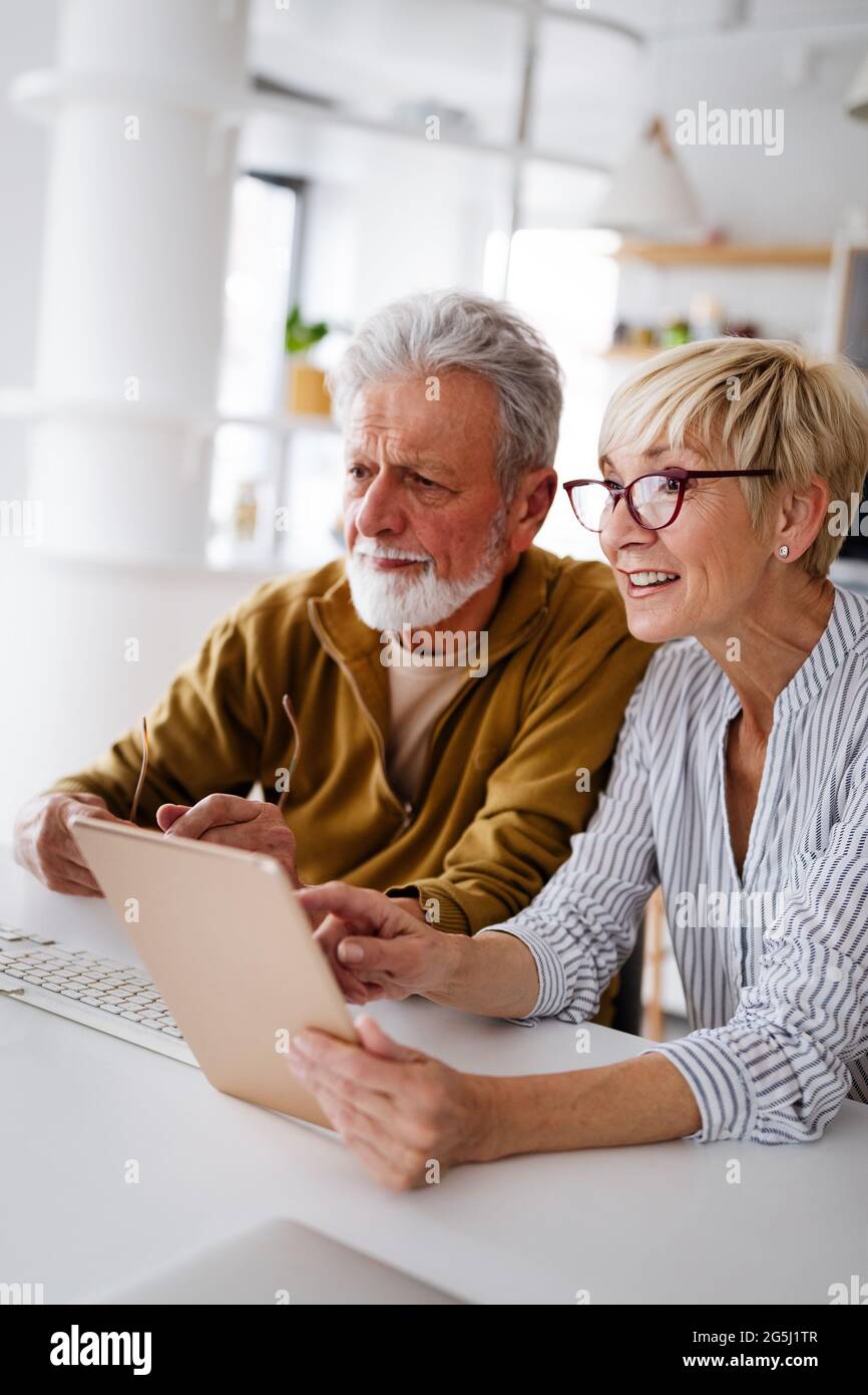 Learn married hi-res stock photography and images - Alamy