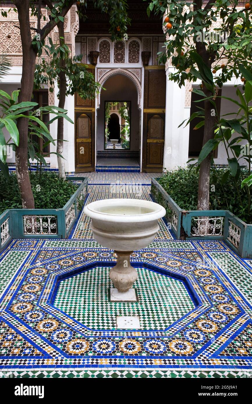Moroccan courtyard garden, Marrakech Stock Photo - Alamy