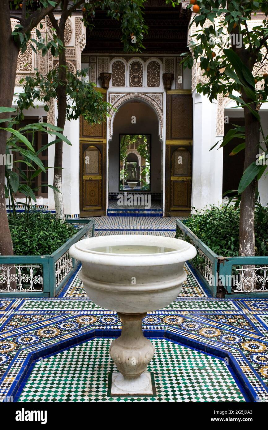 Moroccan courtyard garden, Marrakech Stock Photo - Alamy