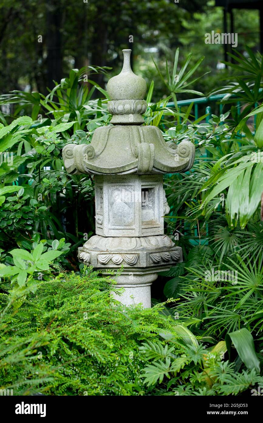 Chinese stone lantern Stock Photo - Alamy