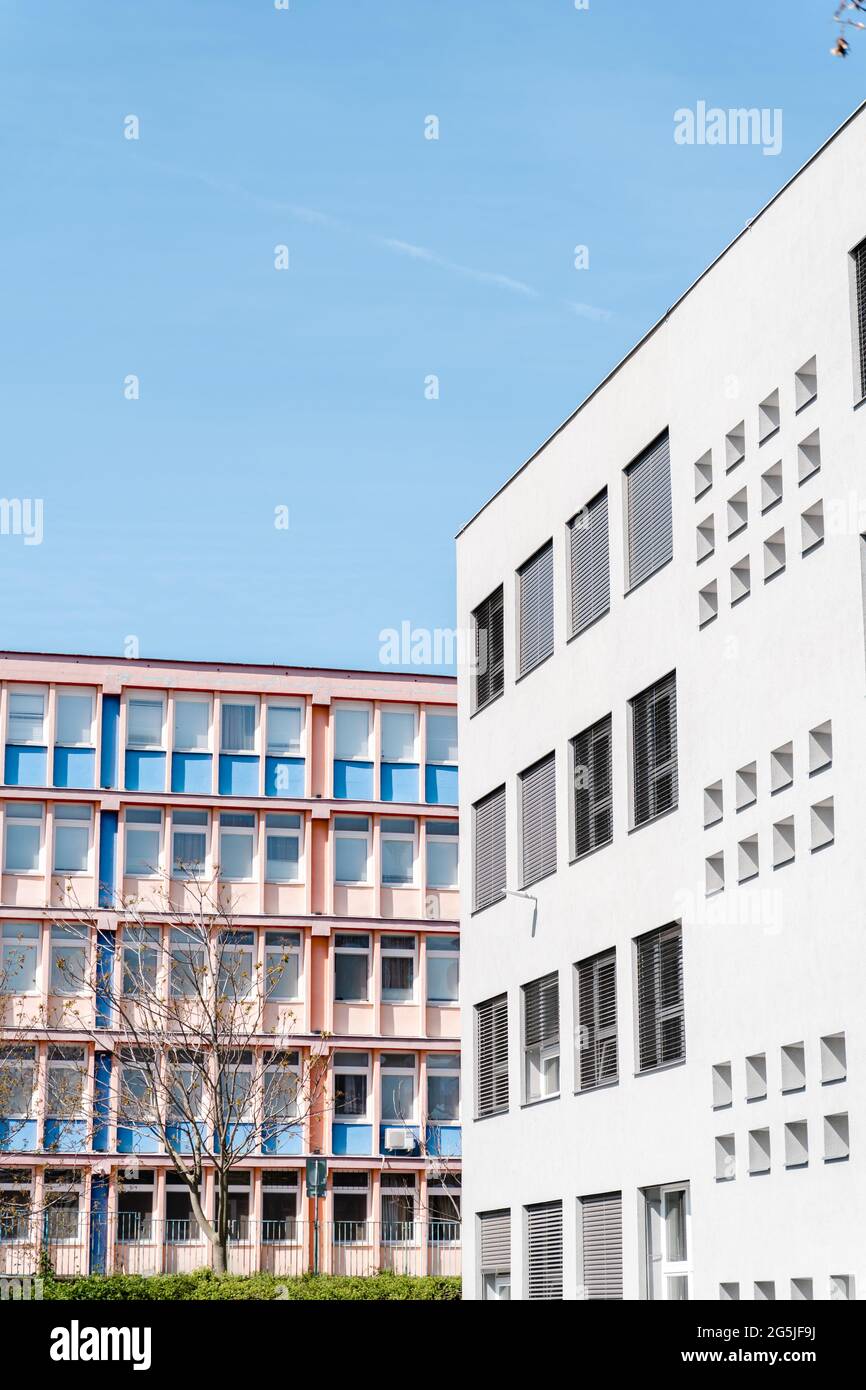 Blue school building hi-res stock photography and images - Alamy