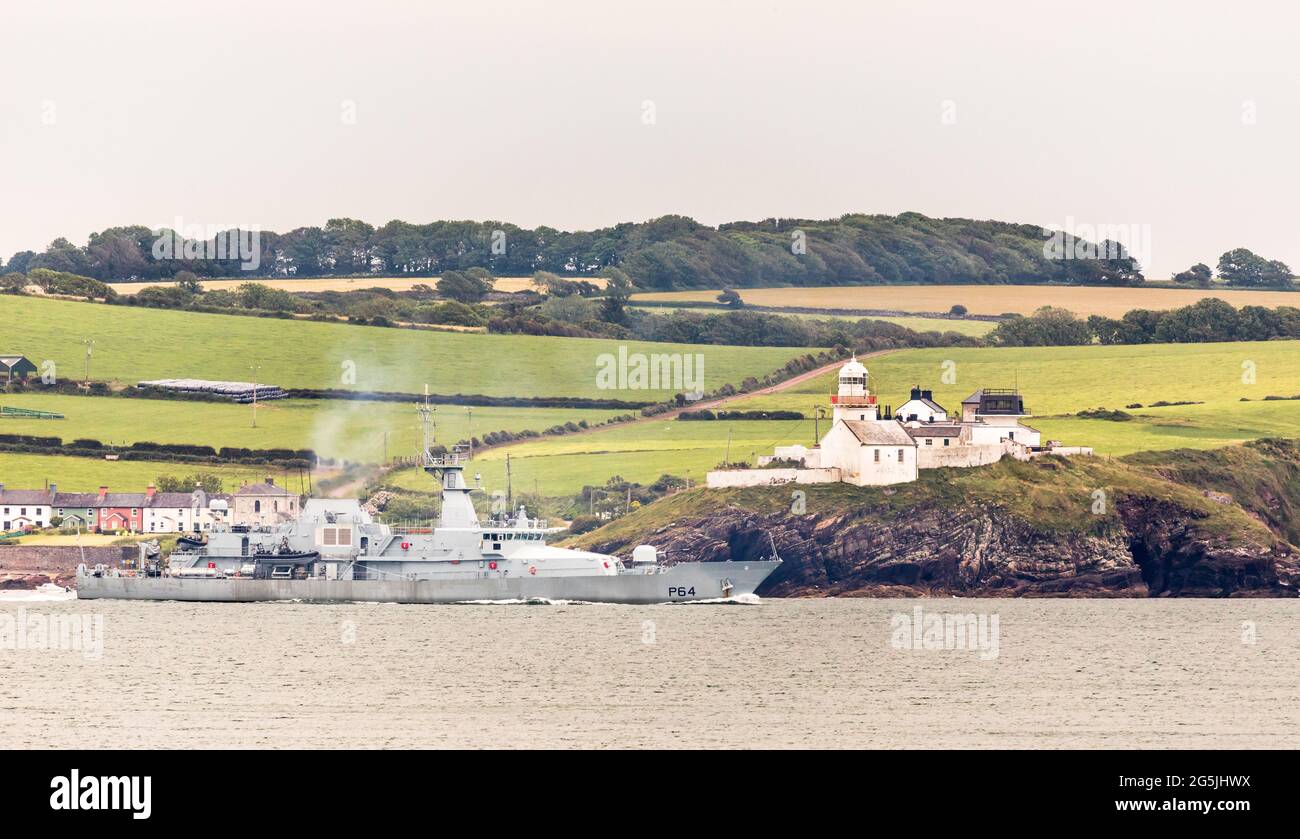 Irish defence forces naval service base hi-res stock photography and ...