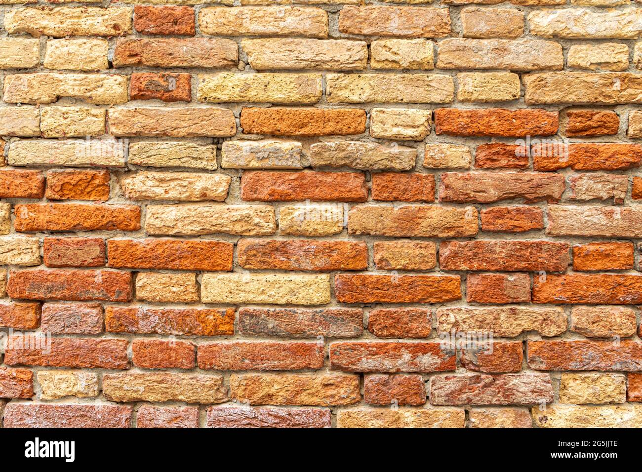 Cement building italy hi-res stock photography and images - Alamy