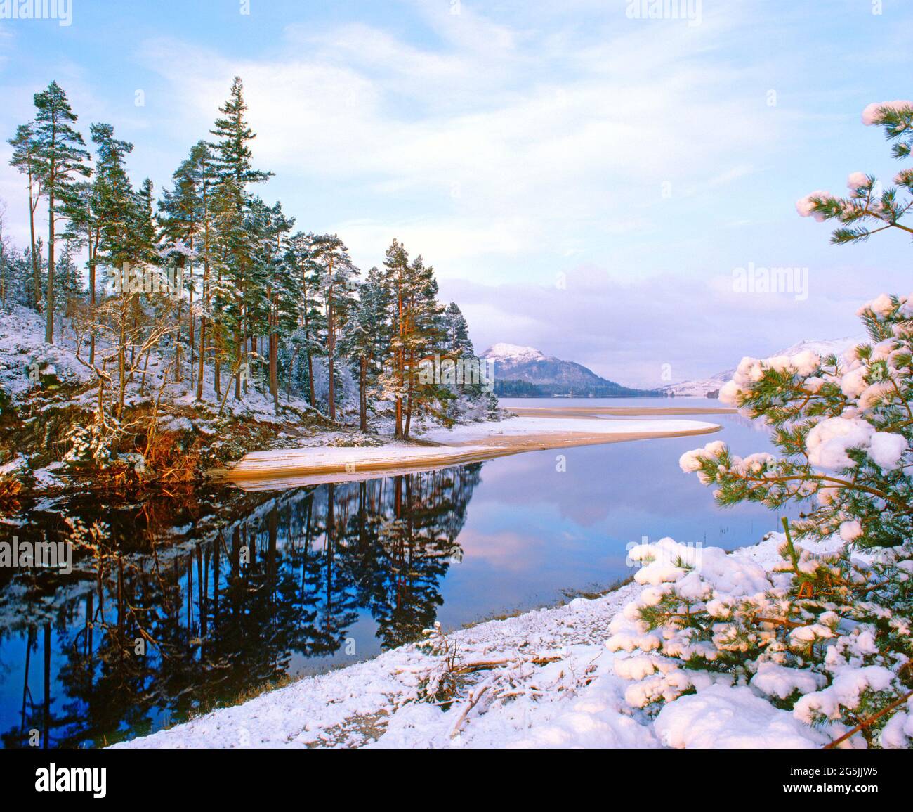 UK, Scotland, Highlands, Loch Laggan, winter snow scene, sunrise Stock ...