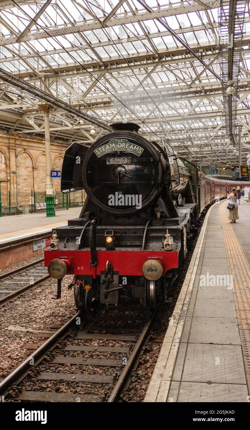 Flying scotsman edinburgh hi-res stock photography and images - Alamy