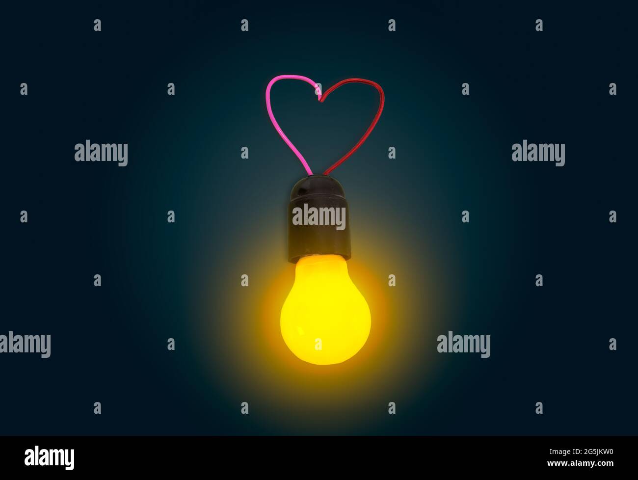 Glowing pink heart hi-res stock photography and images - Alamy