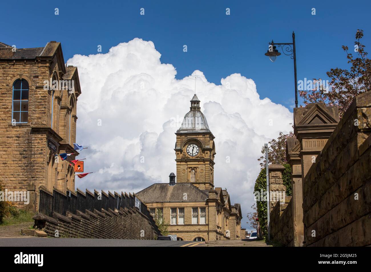 Kim leadbeater batley and spen hi-res stock photography and images - Alamy