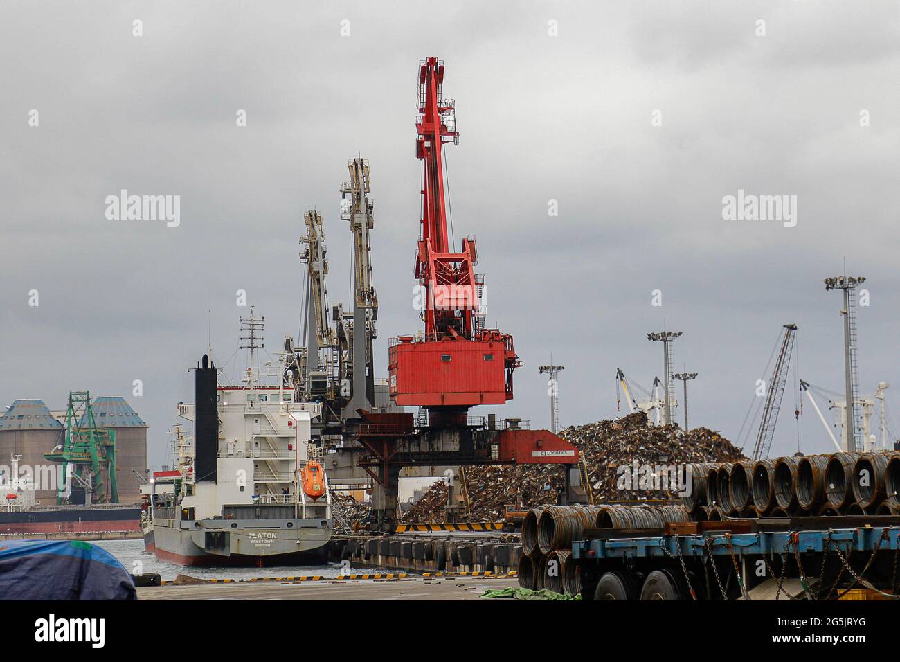 April 5, 2018-Pohang, South Korea-Genral View of POSCO STEEL plant in ...