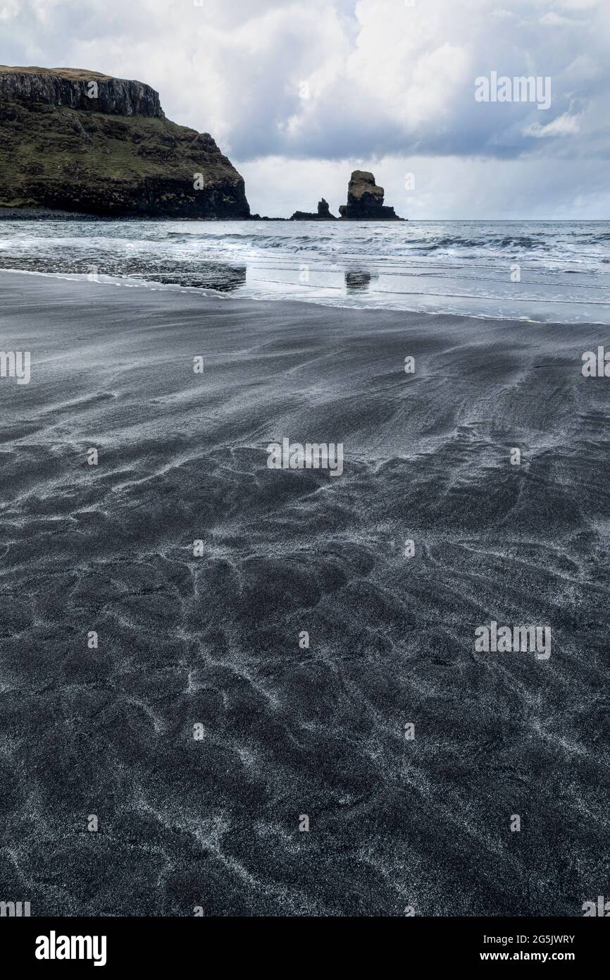 Talisker bay, skye hi-res stock photography and images - Alamy