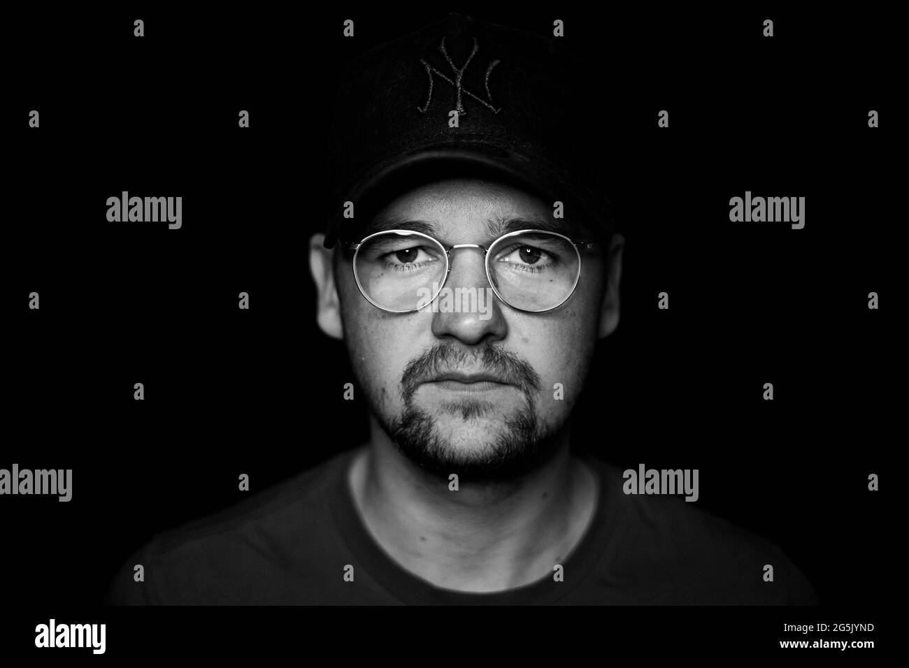 Headshots model male Stock Photo - Alamy