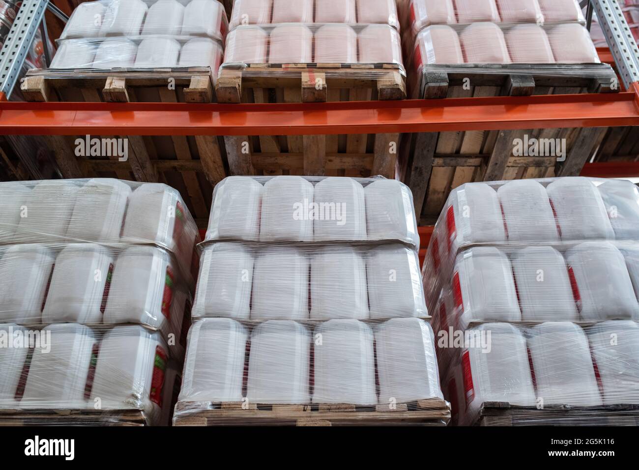 Packed package hi-res stock photography and images - Alamy