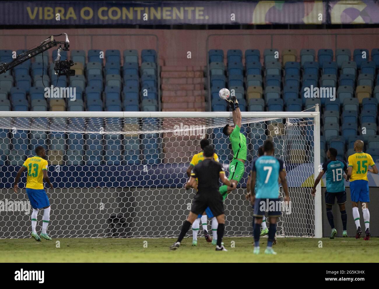 Shot over crossbar hi-res stock photography and images - Alamy