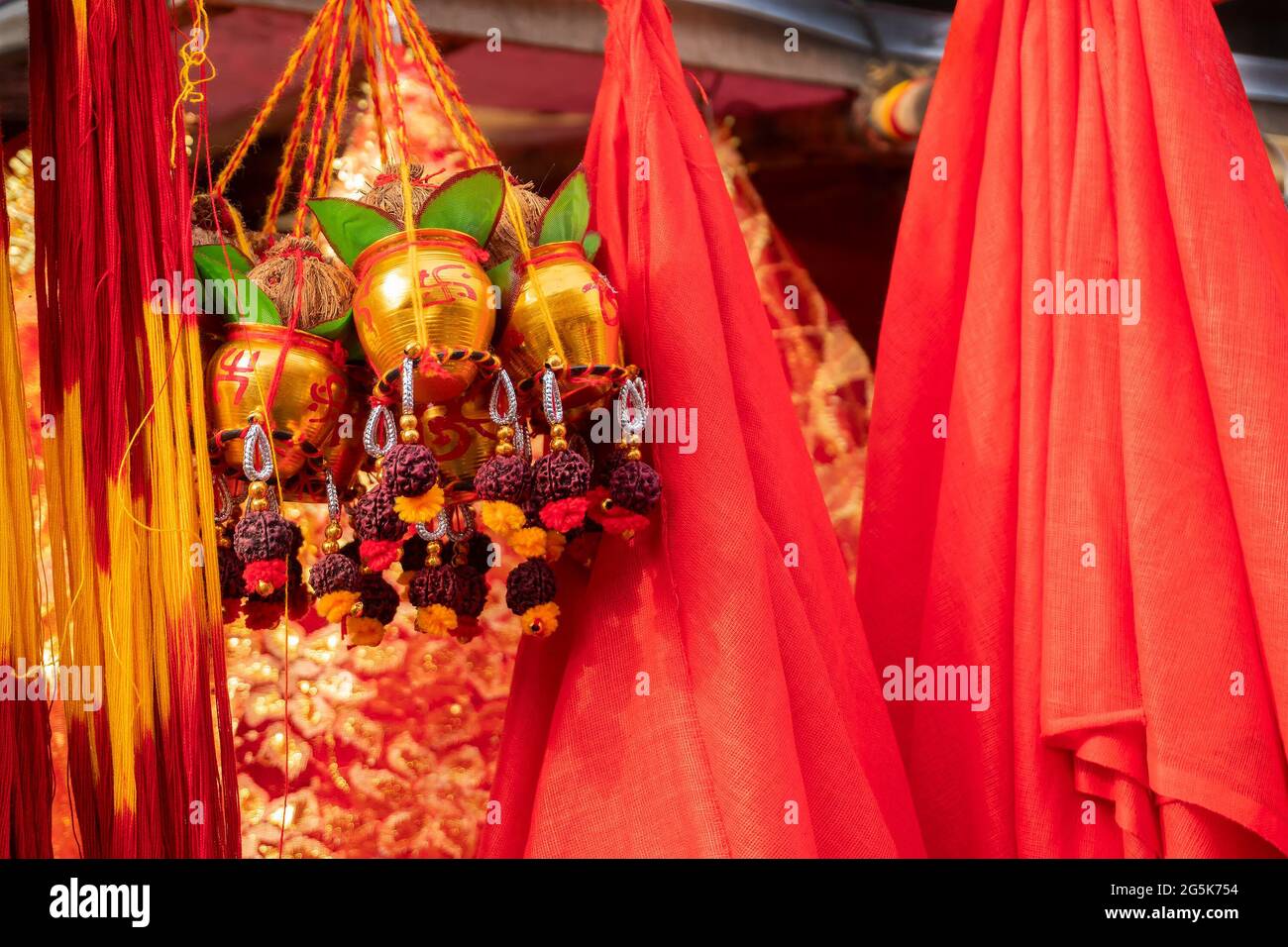 Indian wedding symbols hi-res stock photography and images - Alamy