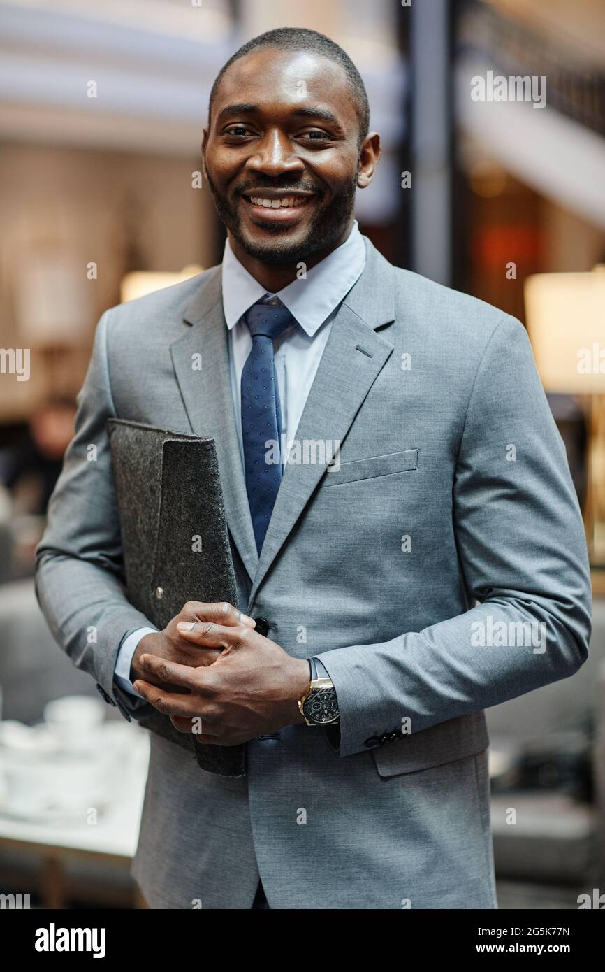 African hotel manager hi-res stock photography and images - Alamy