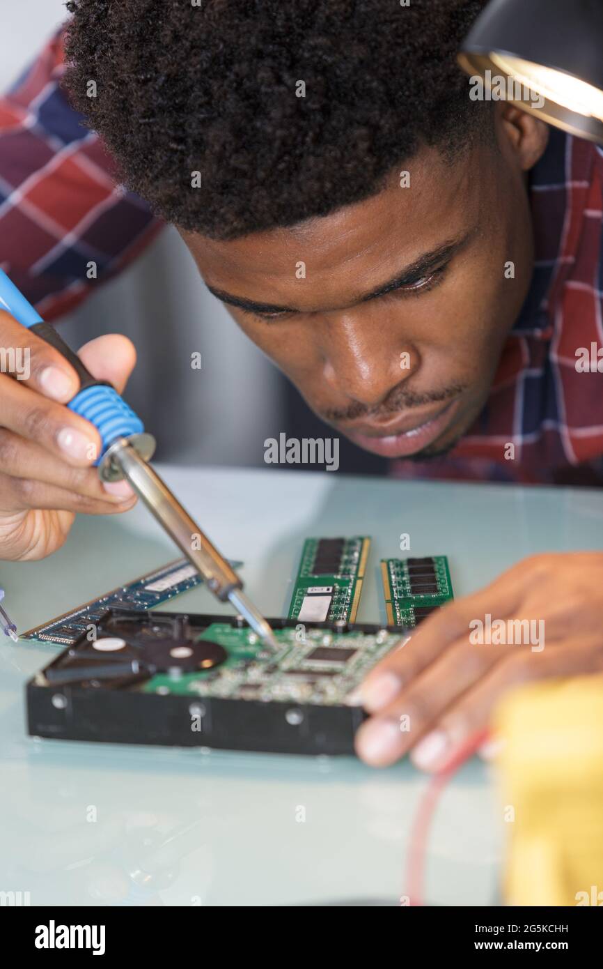 Soldering Computer Parts at Nancy Hutchinson blog