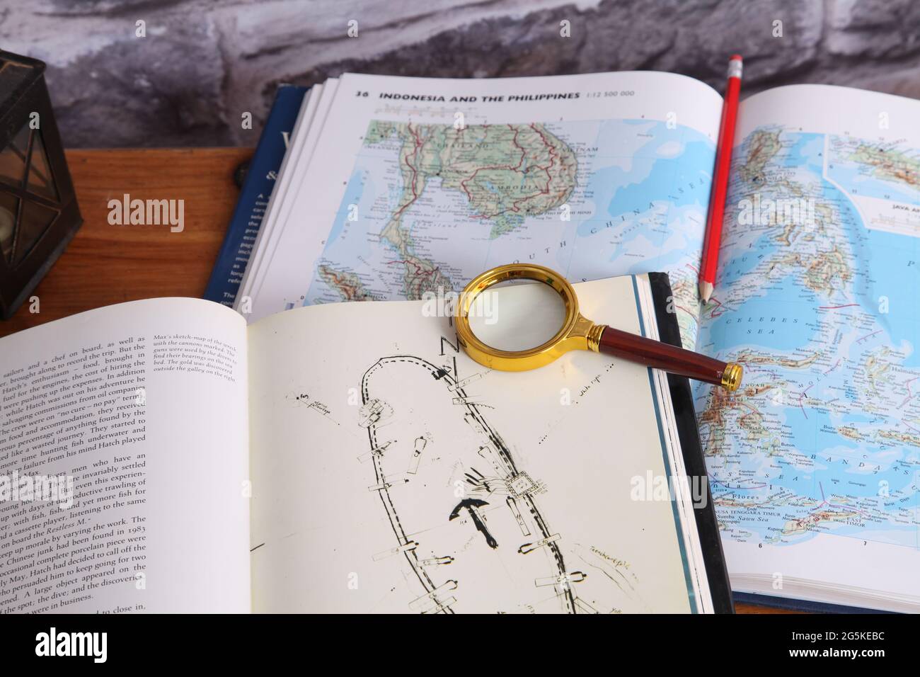 The Nanking Cargo (Geldermalsen shipwreck) hardback book 1987 on map of ...