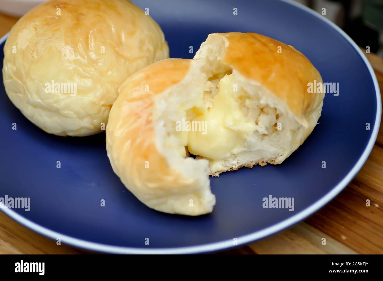 bun , bun or cream bun or butter bun for eat Stock Photo - Alamy