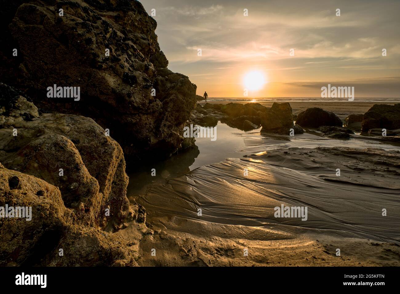 Cornwall Cliff Sun High Resolution Stock Photography and Images - Alamy
