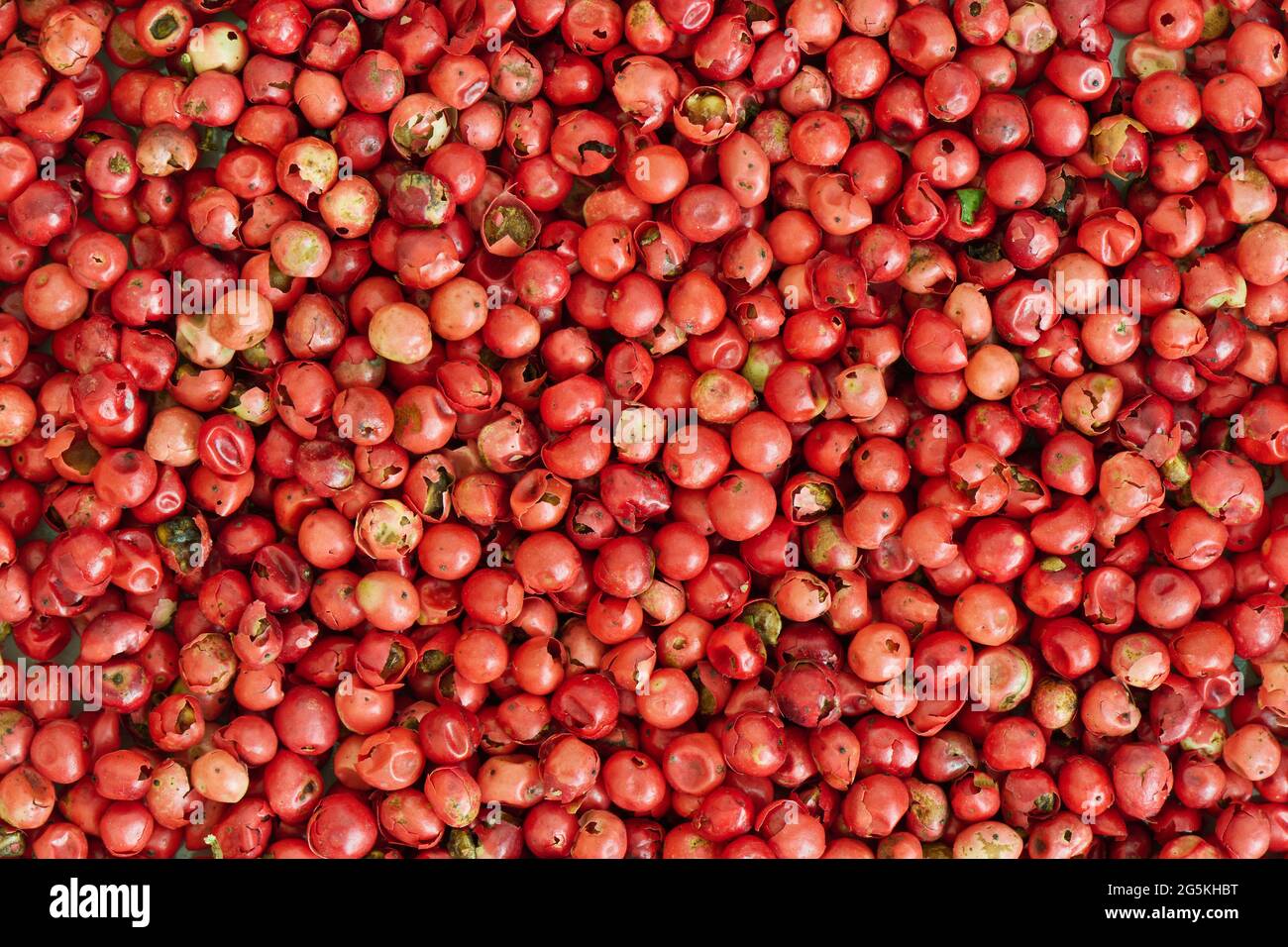 Pink peppercorn hi-res stock photography and images - Alamy