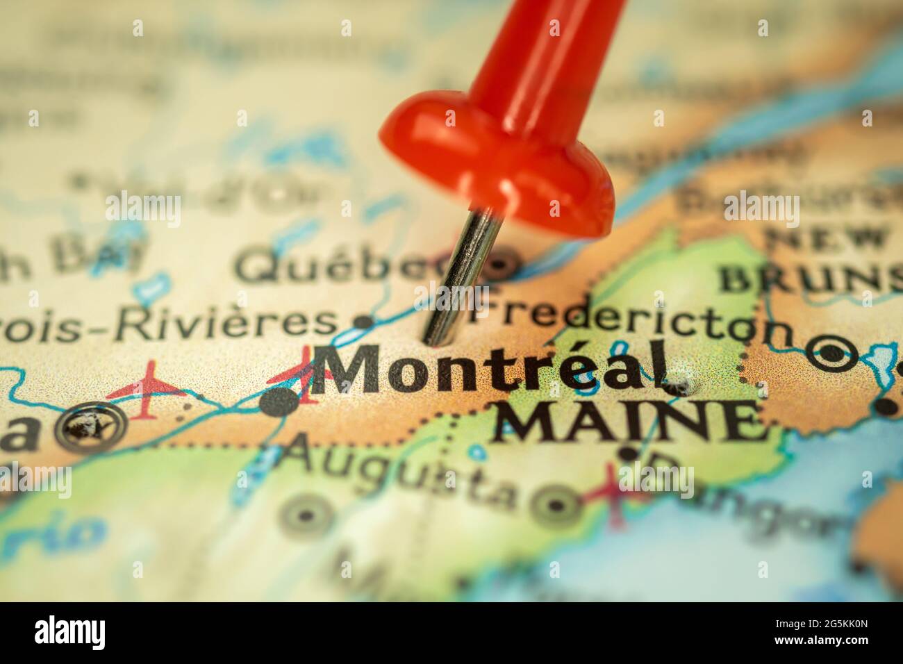 Montreal city map hi-res stock photography and images - Alamy