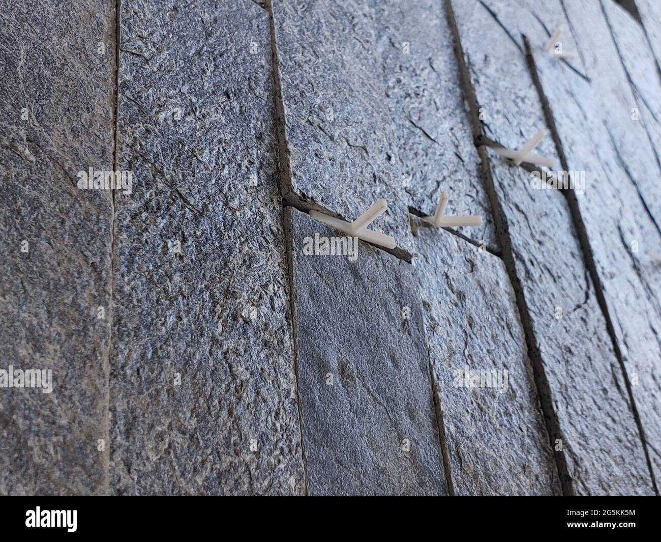 Wooden shims hi-res stock photography and images - Alamy