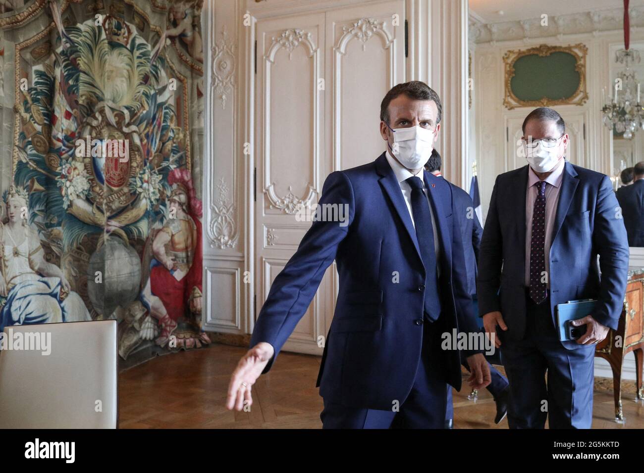 French President Emmanuel Macron meets Cristiano Amon, Qualcomm ...