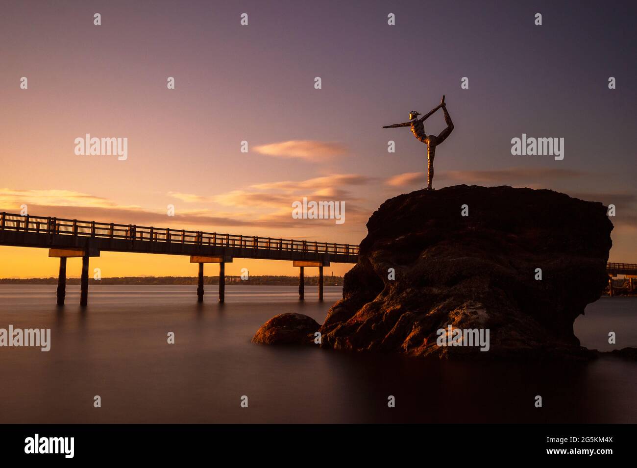 Yoga pose artwork hi-res stock photography and images - Alamy