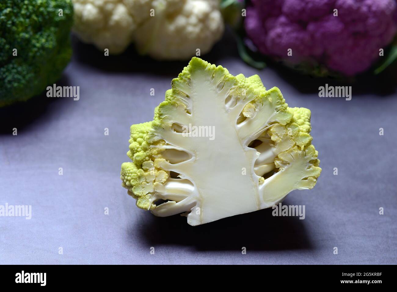 Purple cauliflower halved hi-res stock photography and images - Alamy