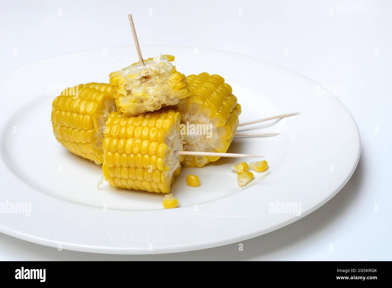 Cooked corn cob hi-res stock photography and images - Alamy