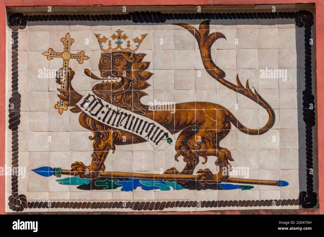 Animal to cross hi-res stock photography and images - Alamy