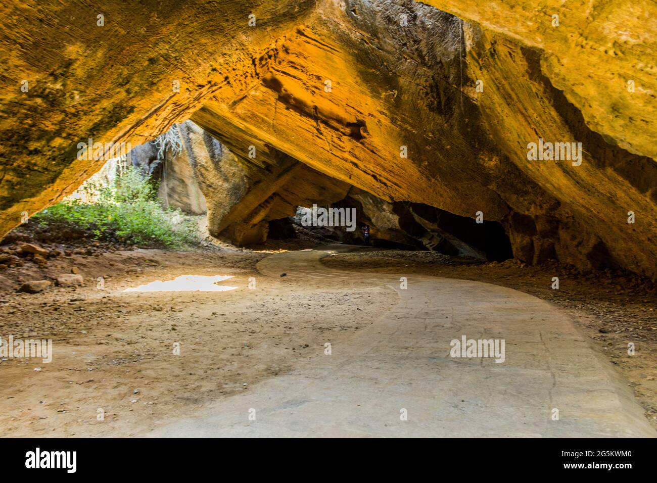 Naida caves hi-res stock photography and images - Alamy