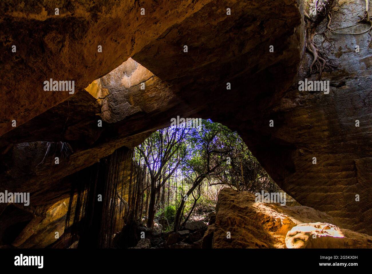 Naida caves hi-res stock photography and images - Alamy